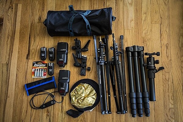 Kelly C. Allen: How to Build the Best On-Location Photography Lighting Kit