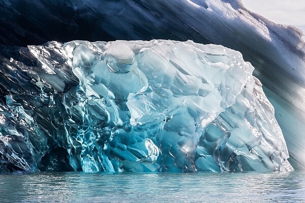 24 Frozen Images of Some Cold Winter Weather